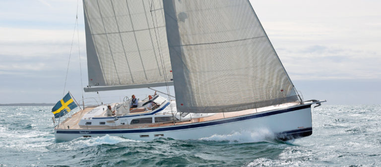 Hallberg-Rassy 57, il luxury cruiser per il velista esperto