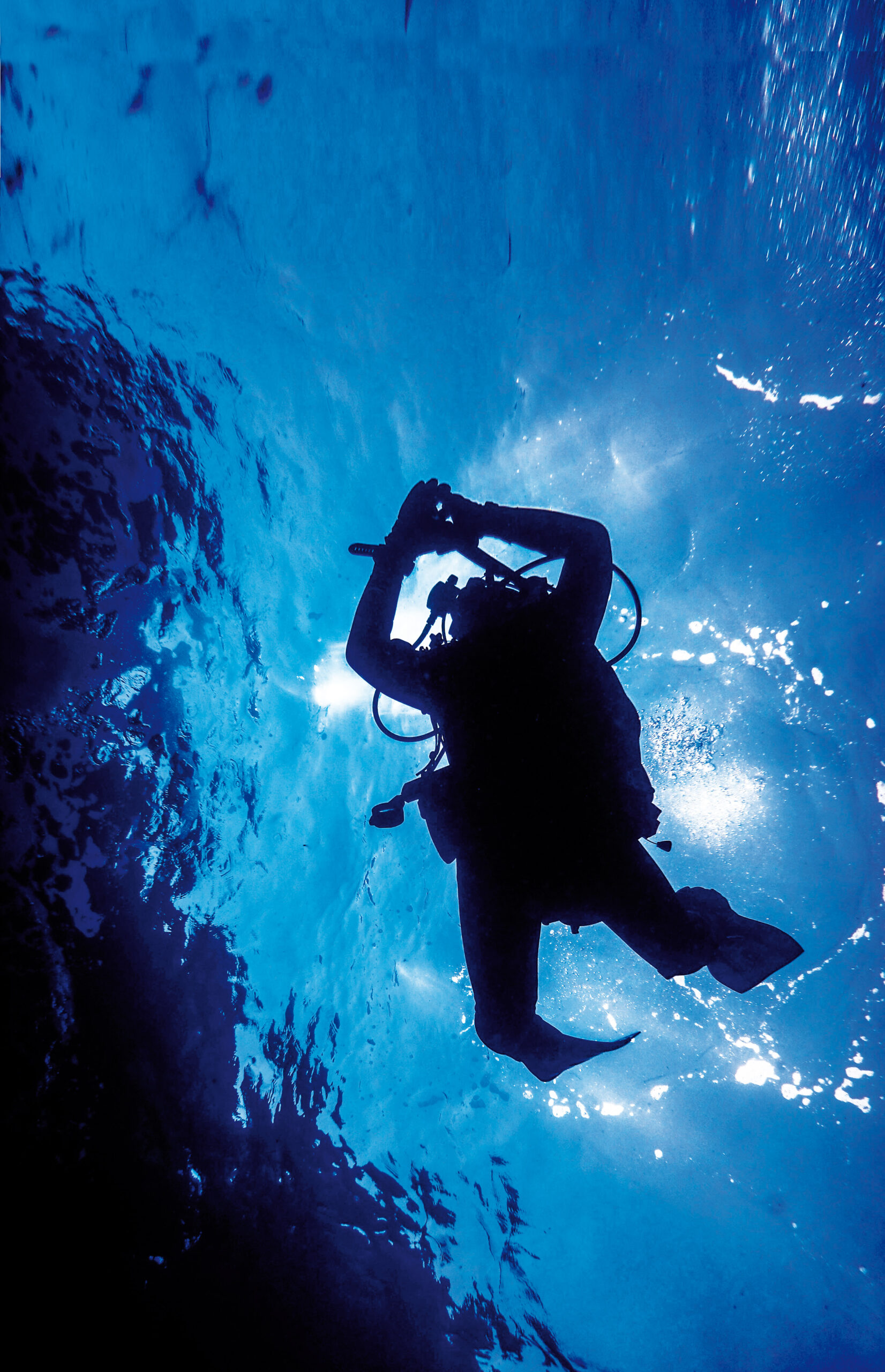 Il grande fascino dell'Isola del Tinetto: la Grotta sommersa