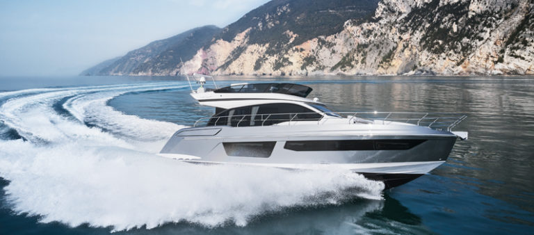 Azimut Yachts 53: più spazio per crociere più lunghe