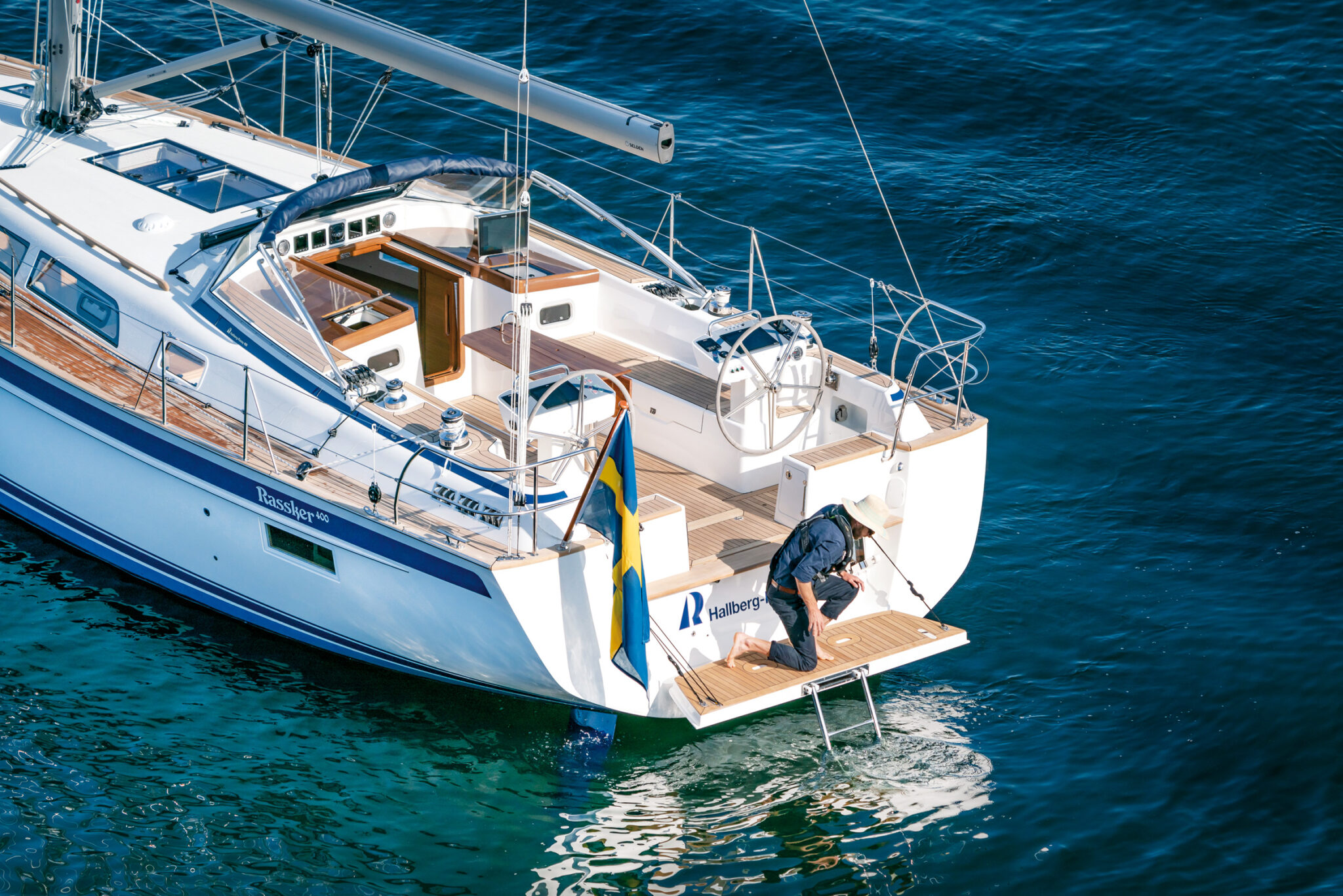 Hallberg-Rassy 400: un'inedita configurazione "aft cockpit"