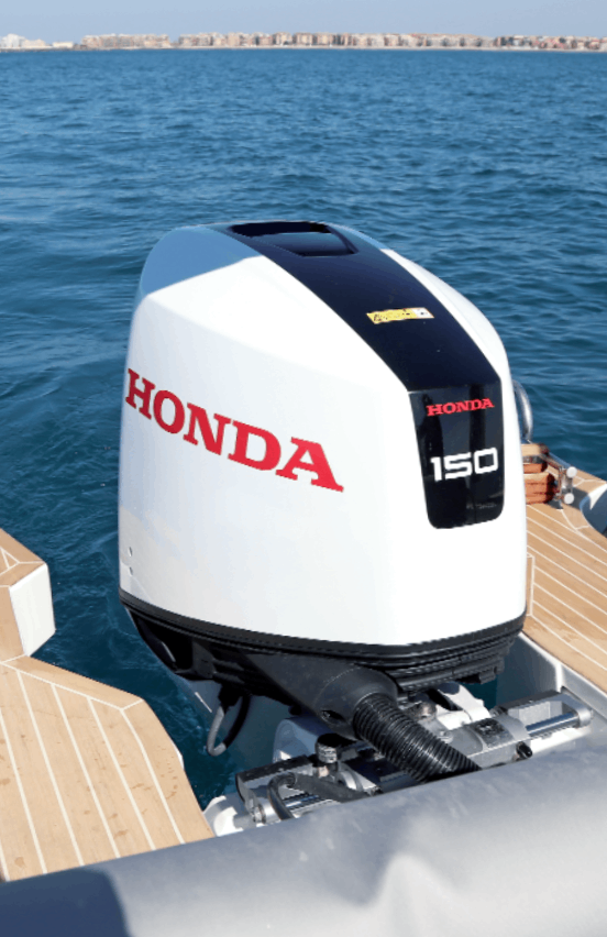 Altamarea Wave 23 Sport, la prova con i nuovi Honda BF150D