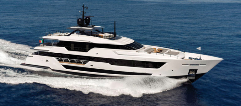 Edizioni Annesi: Custom Line 140’
