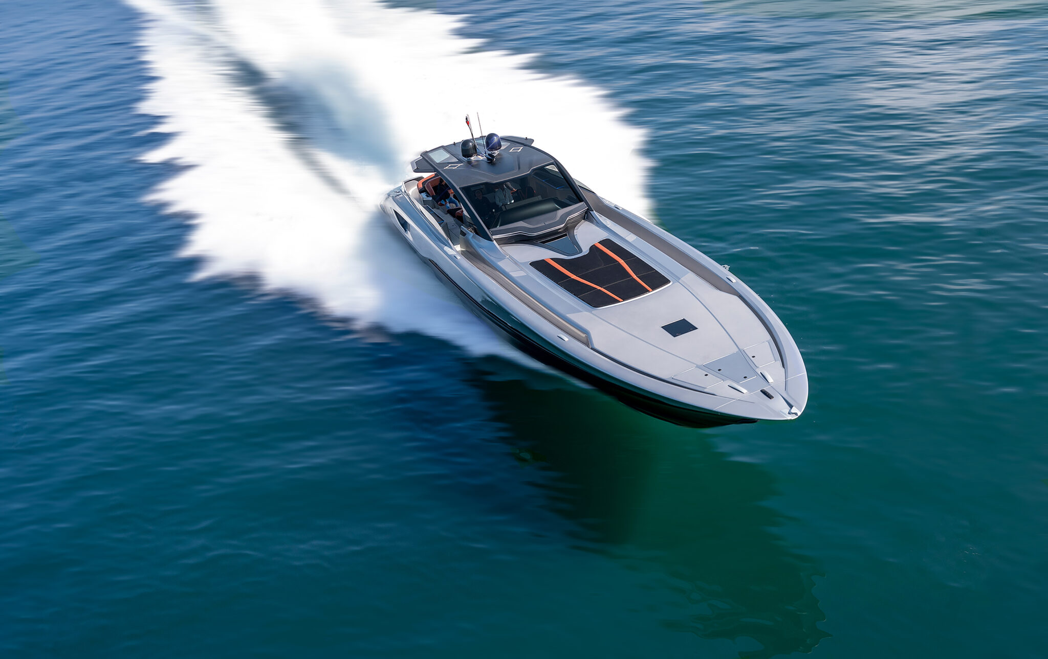 Bolide 80: l'Hyper Muscle Yacht di Victory da record