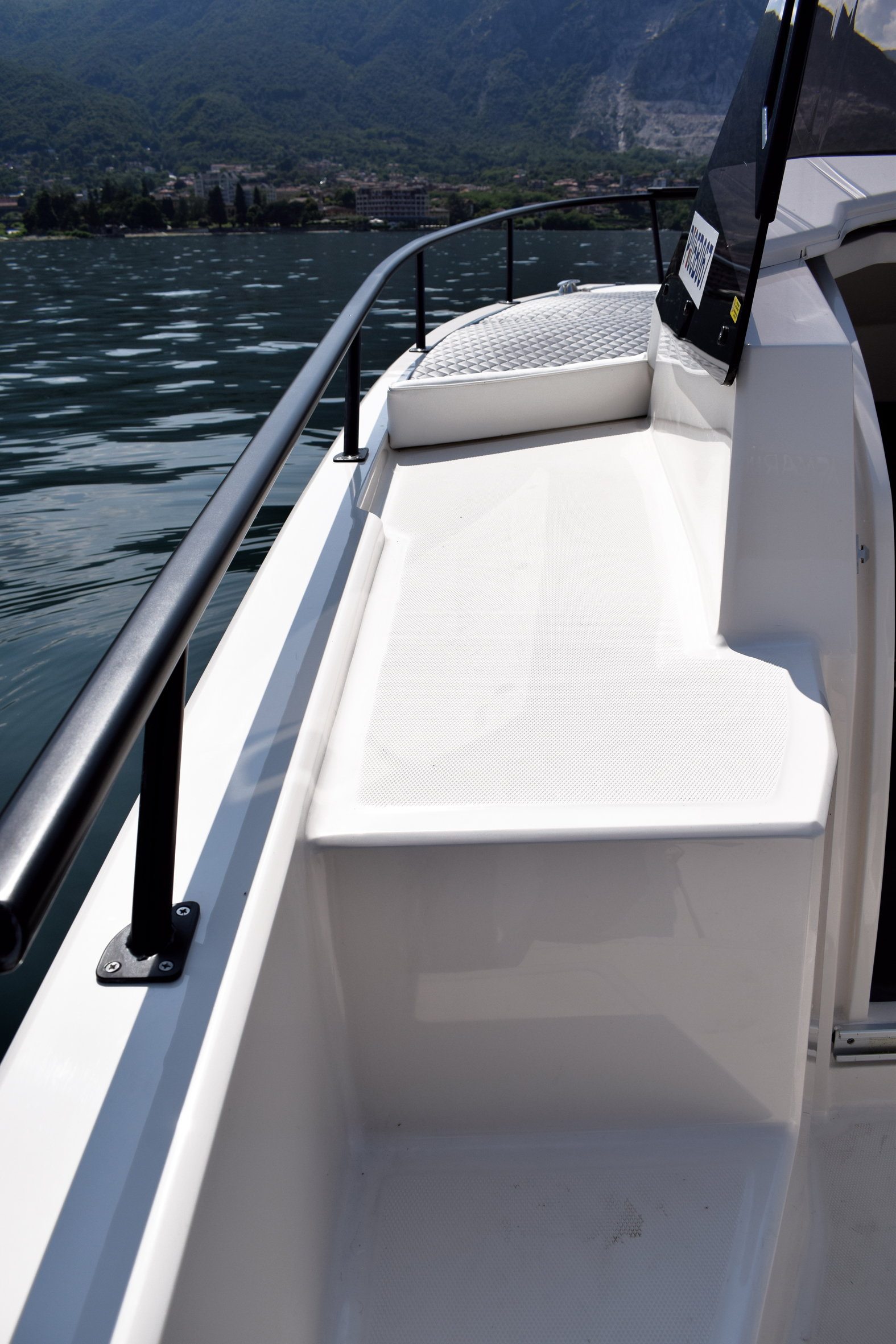AS Marine 28 GLX: Eleganza e Potenza con il Suzuki DF350AMD