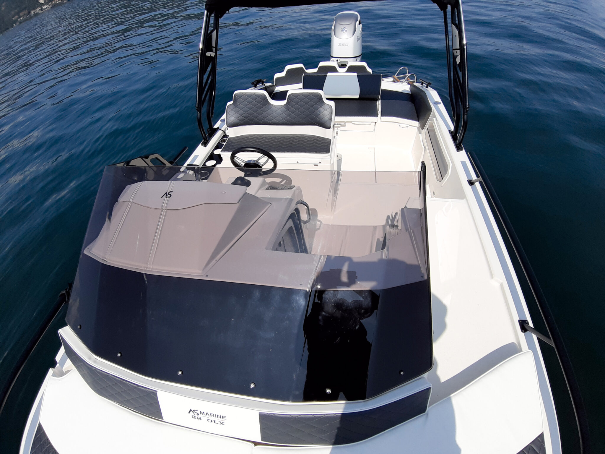 AS Marine 28 GLX: Eleganza e Potenza con il Suzuki DF350AMD
