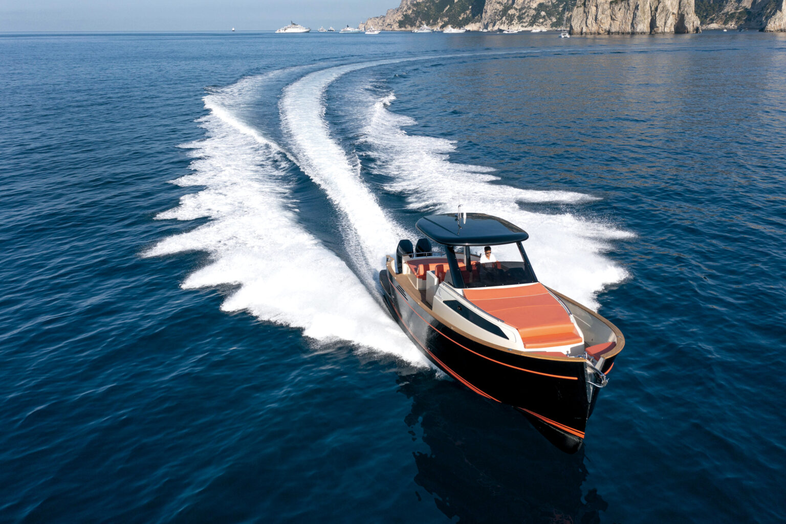 Apreamare Gozzo 35 Speedster: il primo gozzo nato per correre